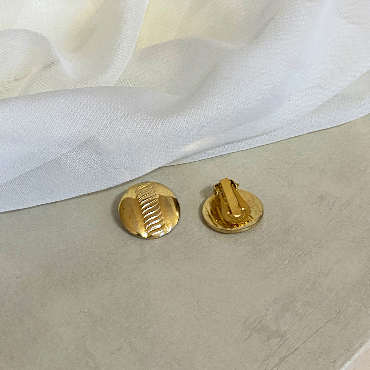 Vintage Button Clip ons – MAZEE Jewelry